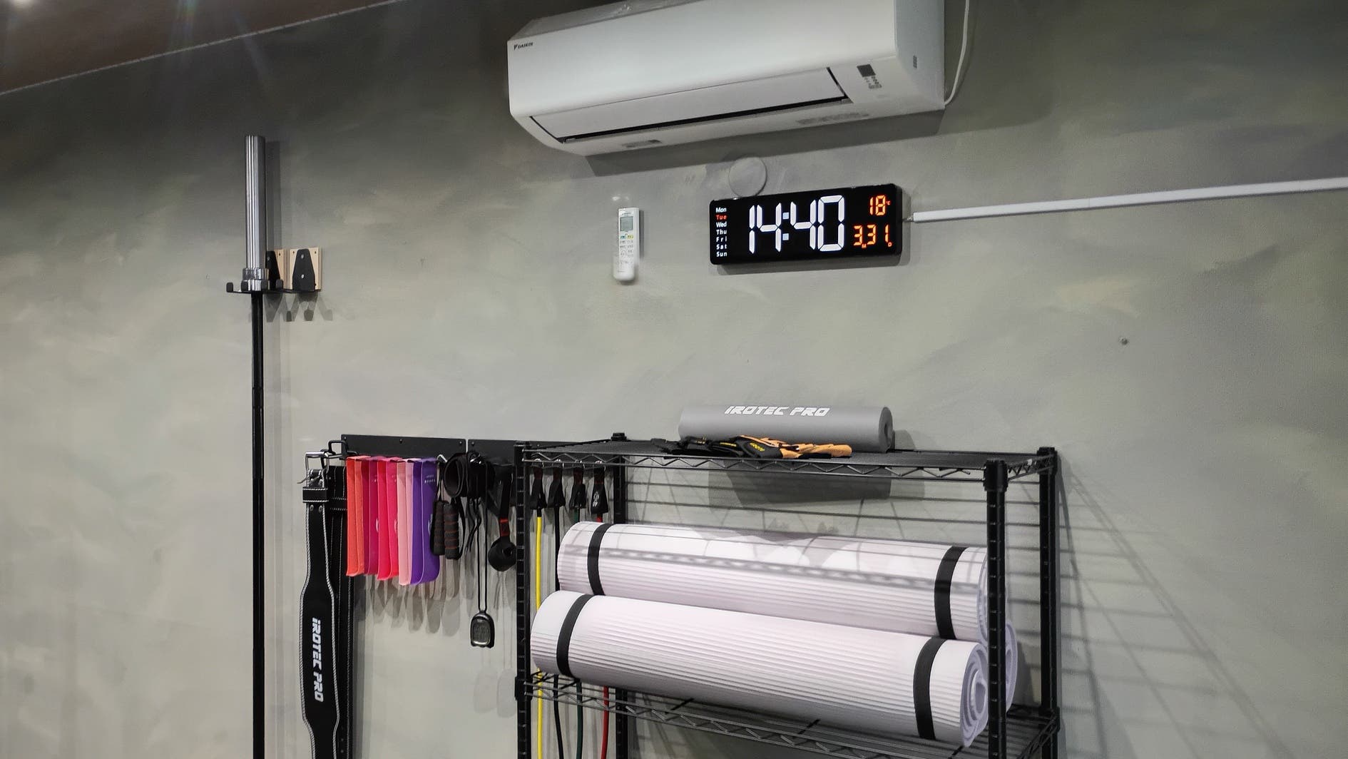 ✨ NEW OPEN ✨【🎉地域最安値🎉】武蔵小杉駅駅徒歩7分の駅チカレンタルジム、清潔感ありオシャレ、トレーニング器具充実の写真5