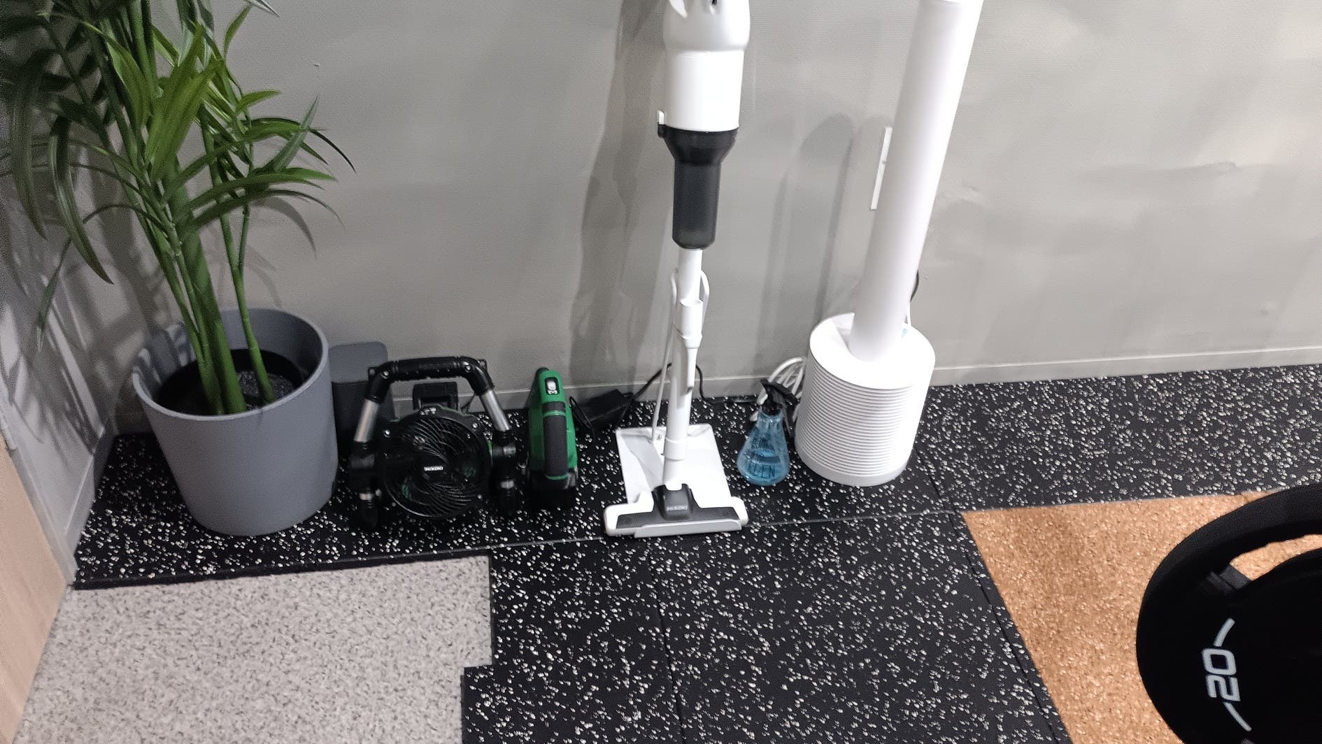 ✨ NEW OPEN ✨【🎉地域最安値🎉】武蔵小杉駅駅徒歩7分の駅チカレンタルジム、清潔感ありオシャレ、トレーニング器具充実の写真8