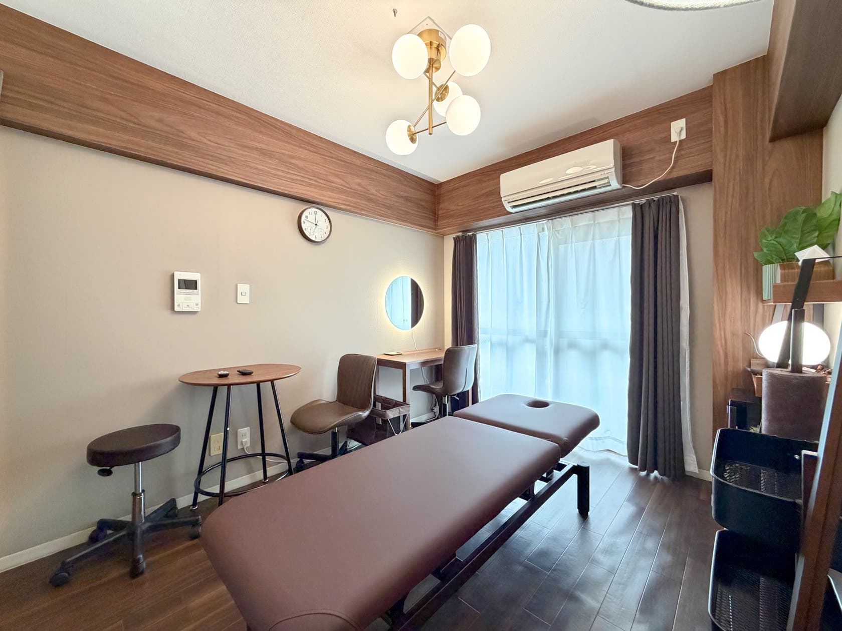 【New！】三鷹駅からすぐ！完全個室の清潔なプレミアムプライベートサロン｜マッサージ・エステ・メイク・ネイルの写真2