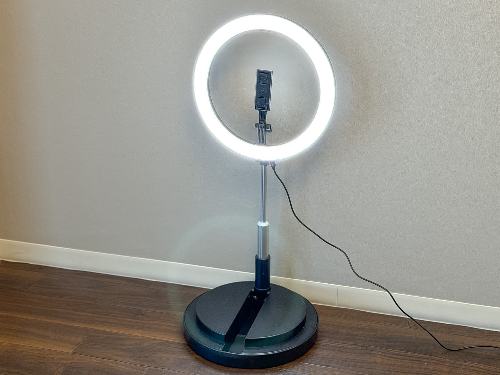 【New！】三鷹駅からすぐ！完全個室の清潔なプレミアムプライベートサロン｜マッサージ・エステ・メイク・ネイルの写真13