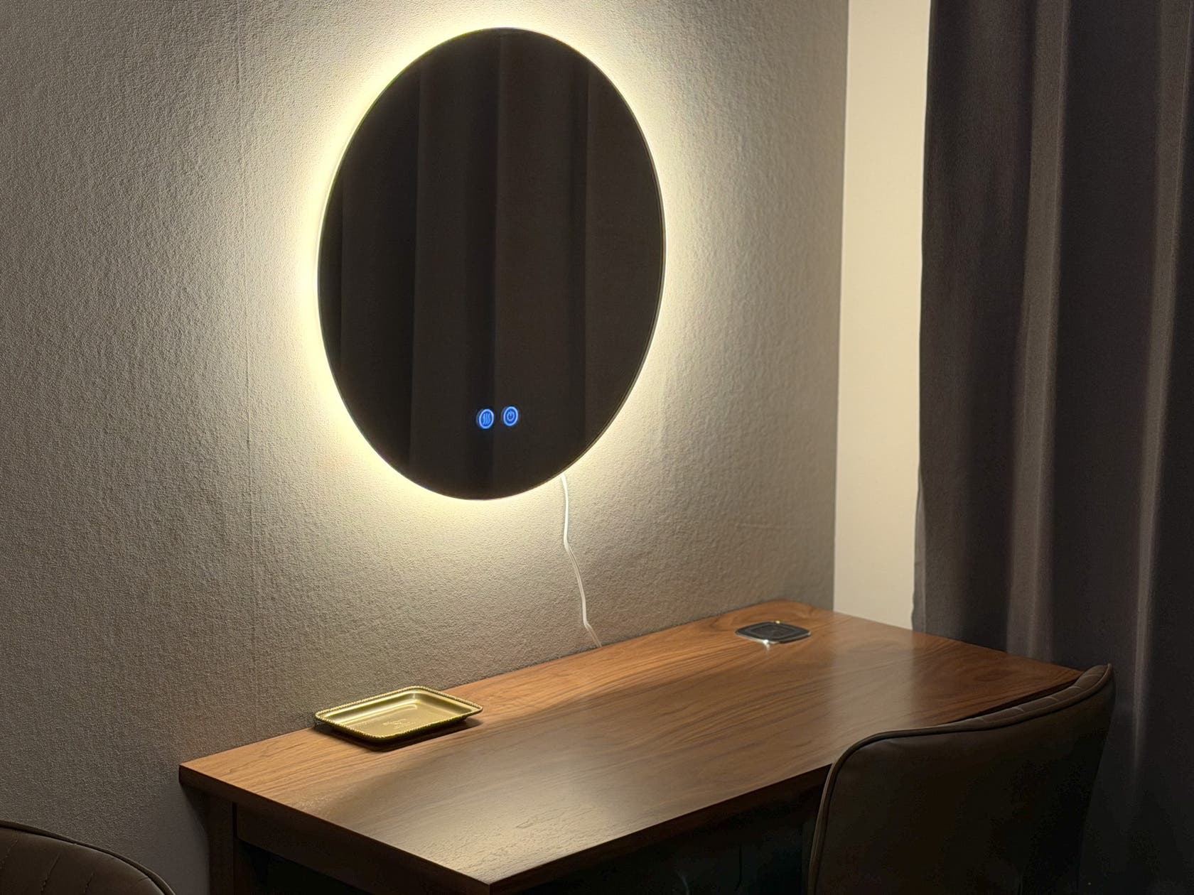 【New！】三鷹駅からすぐ！完全個室の清潔なプレミアムプライベートサロン｜マッサージ・エステ・メイク・ネイルの写真14