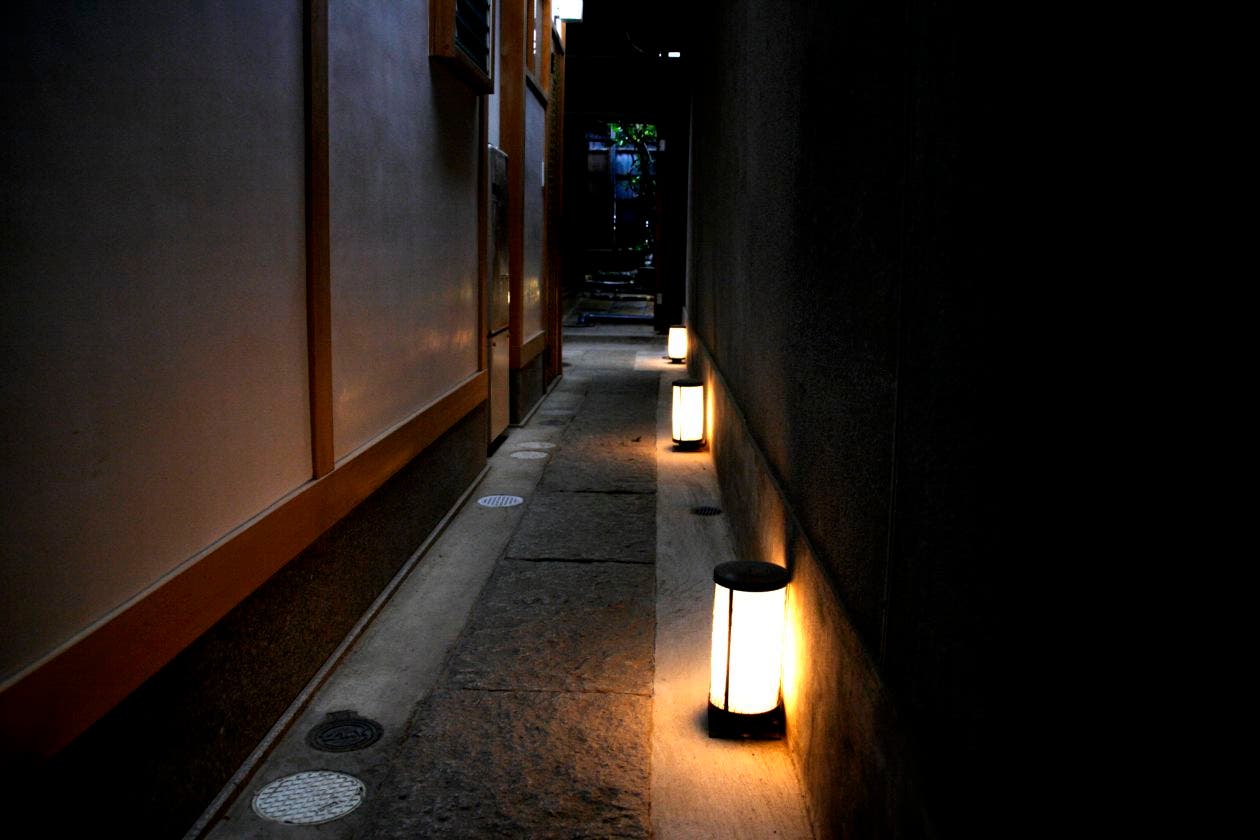 【四条烏丸】一棟建ての茶室。躙り口の先に現れる、静謐。日本の粋を楽しむひとときをの写真5