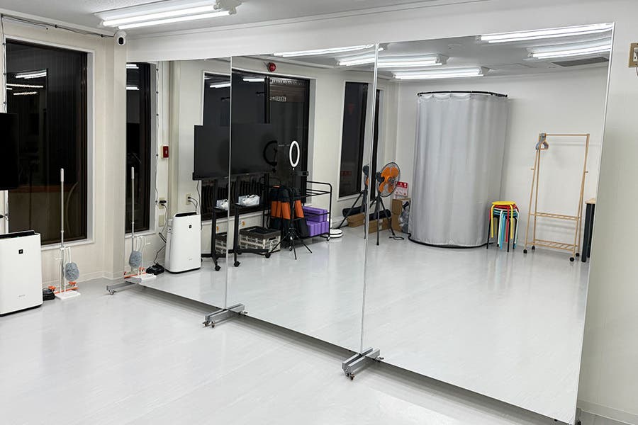 New Open🎉【藤森駅1分】撮影スタジオ📸南向き・日当たり良好☀️撮影備品無料｜24h｜63㎡の写真3