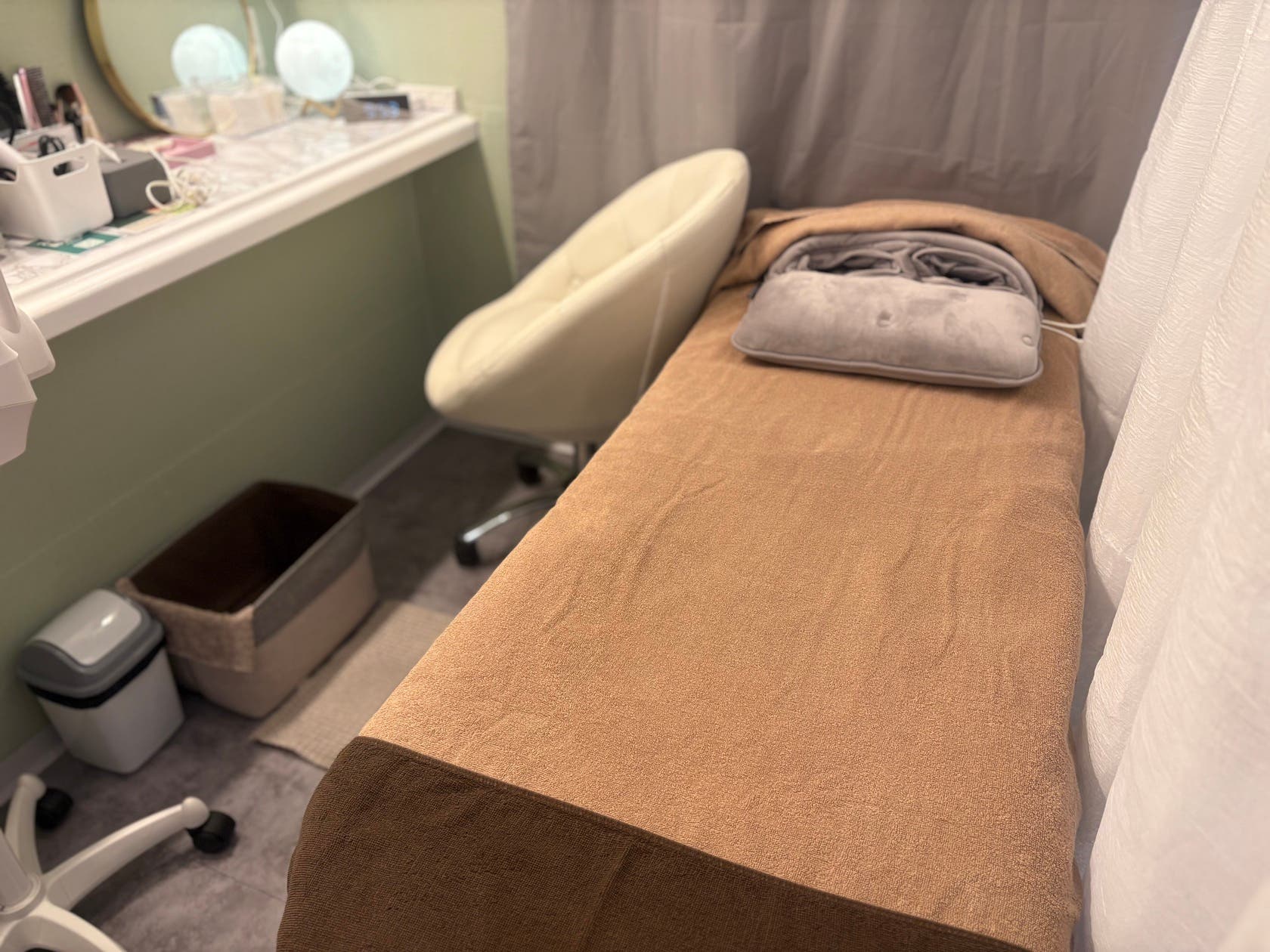 駅から徒歩６分のレンタルサロンの写真1