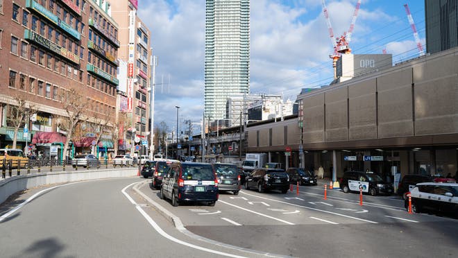 【JR三ノ宮駅0分】最大12名貸し会議室|40型モニター無料|会議・面接・研修・勉強会・仕事終わりの打ち合わせの写真13