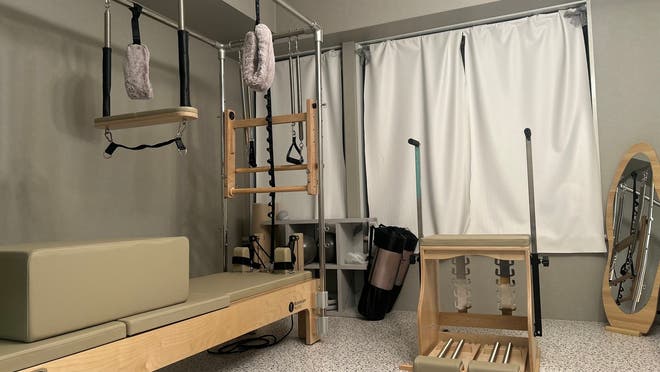 【三宮・徒歩6分】キャフォーマー+チェア完備|マシンピラティスレンタルスタジオ(1対1・少人数対応)の写真2