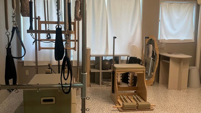 【三宮・徒歩6分】キャフォーマー+チェア完備|マシンピラティスレンタルスタジオ(1対1・少人数対応)の写真3