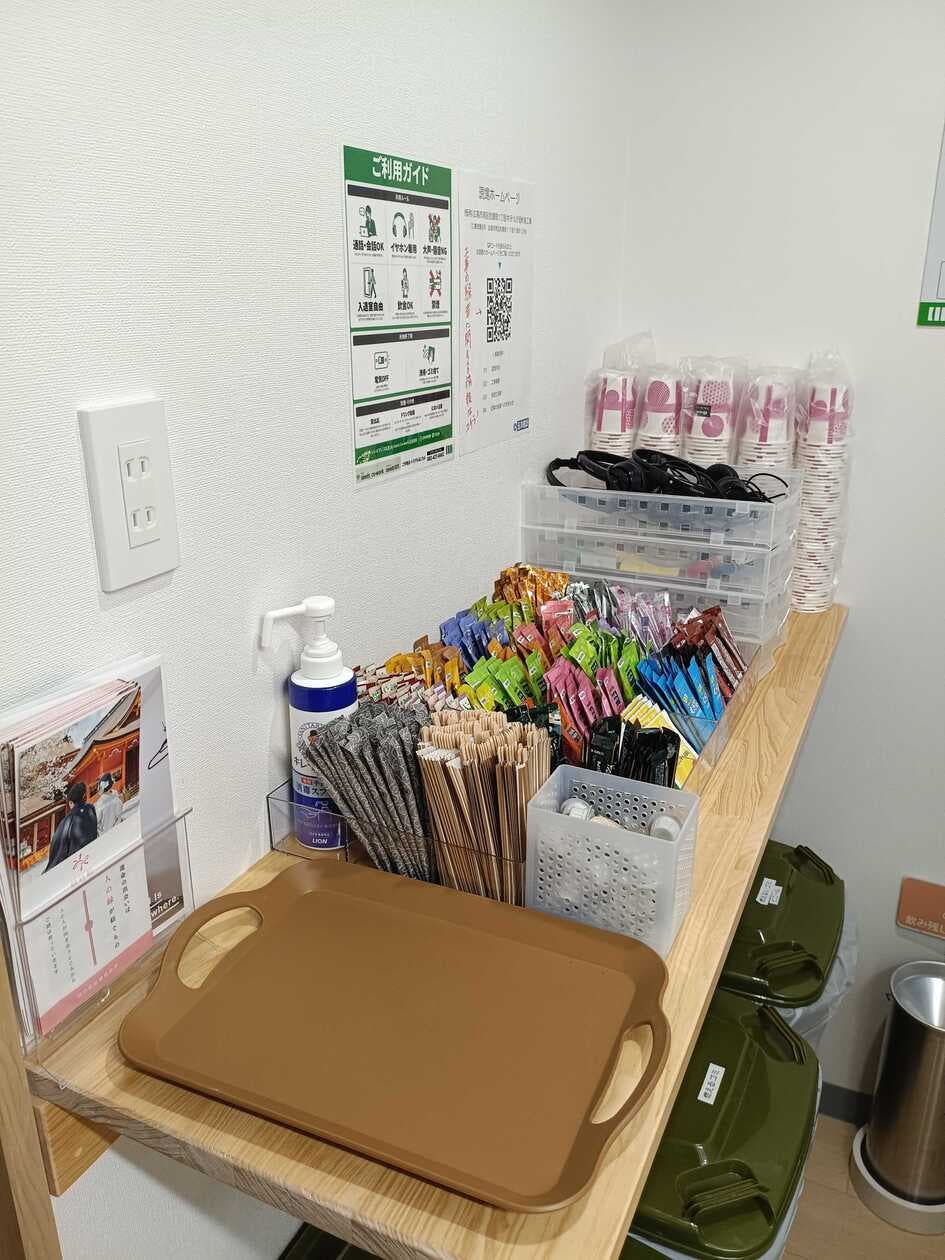 【Seeds Co-work 広島駅前】1名用完全個室① モニター・フリードリンク付きの写真9