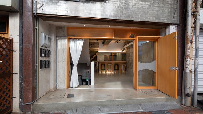 岐阜市柳ケ瀬商店街にあるレトロビルのリノベ空間。やってみたいことをしてみる場。 レンタルキッチン / フリースペースの写真3