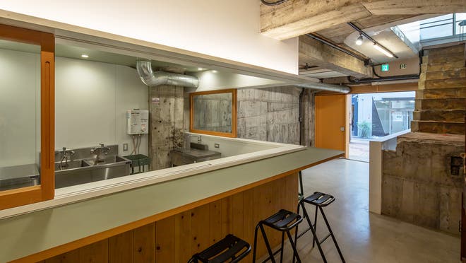 岐阜市柳ケ瀬商店街にあるレトロビルのリノベ空間。やってみたいことをしてみる場。 レンタルキッチン / フリースペースの写真8