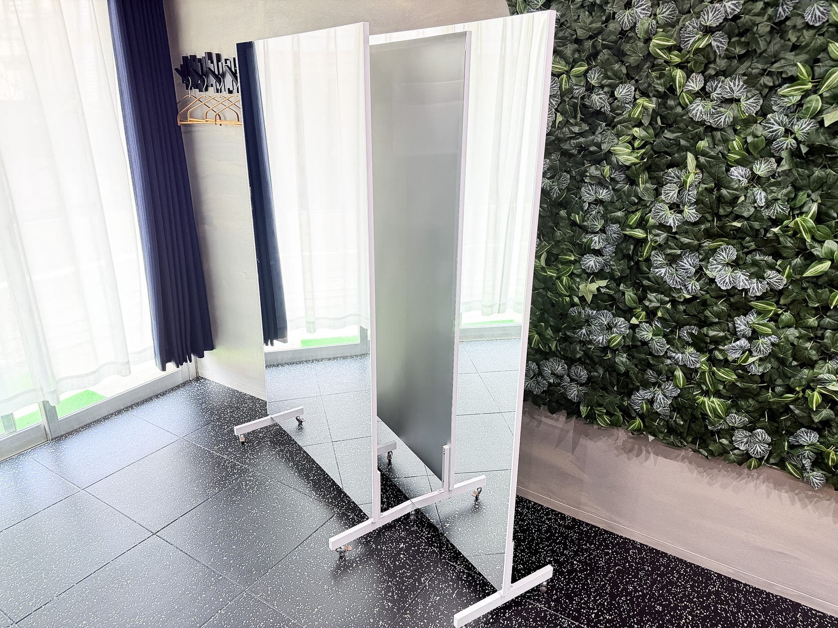 ✨ NEW OPEN ✨【🎉地域最安値🎉】武蔵小杉駅駅徒歩7分の駅チカレンタルジム、清潔感ありオシャレ、トレーニング器具充実の写真26