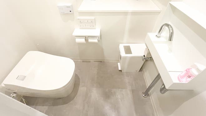 【学芸大学駅徒歩1分|24時間営業|13Cブース】カウンター席/高速Wi-Fi/電源・充電/テレワーク・作業・勉強・休憩等の写真16