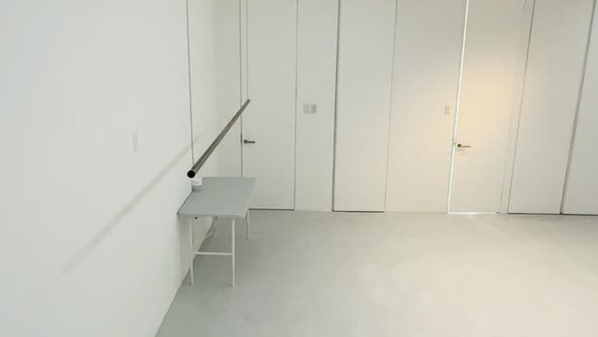 南青山・表参道駅徒歩3分/自然光◎白を基調とした天井高のギャラリースペース/展示会・ポップアップ・撮影・個展・ヨガにおすすめの写真7