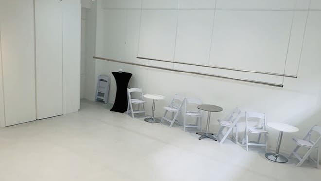 南青山・表参道駅徒歩3分/自然光◎白を基調とした天井高のギャラリースペース/展示会・ポップアップ・撮影・個展・ヨガにおすすめの写真8