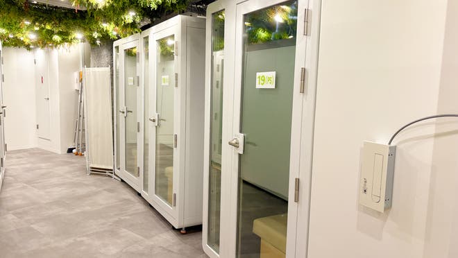 【恵比寿駅徒歩1分|24時間営業|2Cブース】カウンター席/高速Wi-Fi/電源・充電/テレワーク・作業・勉強・休憩等の写真22