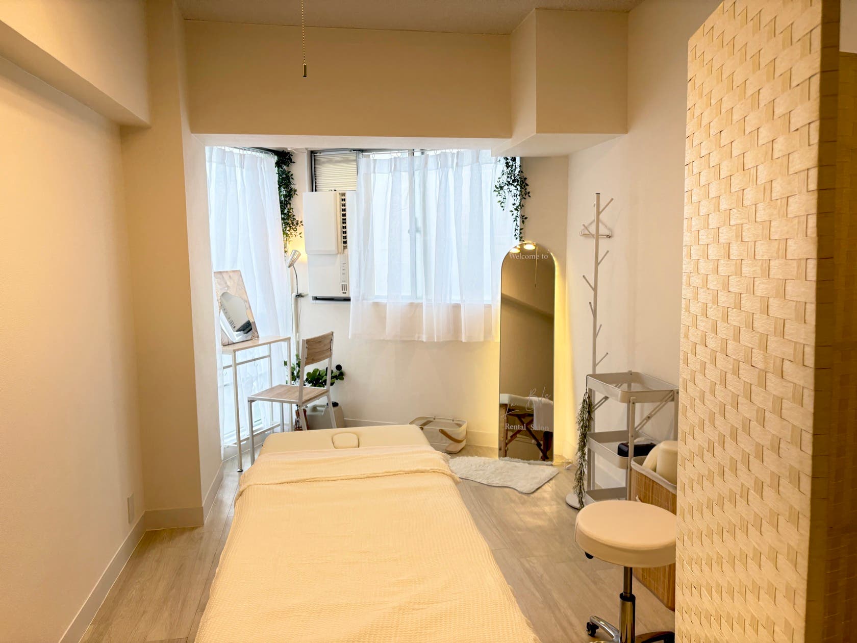【名古屋駅】2026年4月OPEN｜韓国風ホワイト空間＋グリーンが映える完全個室レンタルサロン｜🛜の写真3
