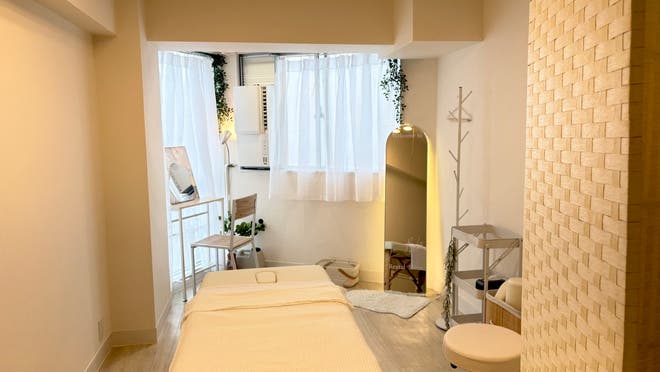 【名古屋駅】2026年4月OPEN|韓国風ホワイト空間+グリーンが映える完全個室レンタルサロン|🛜の写真3