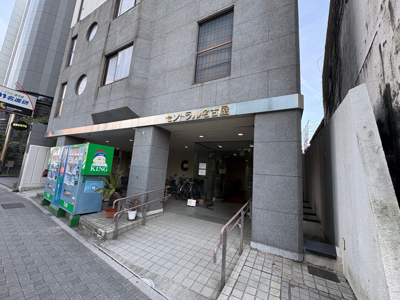 【名古屋駅】2026年4月OPEN｜韓国風ホワイト空間＋グリーンが映える完全個室レンタルサロン｜🛜の写真30