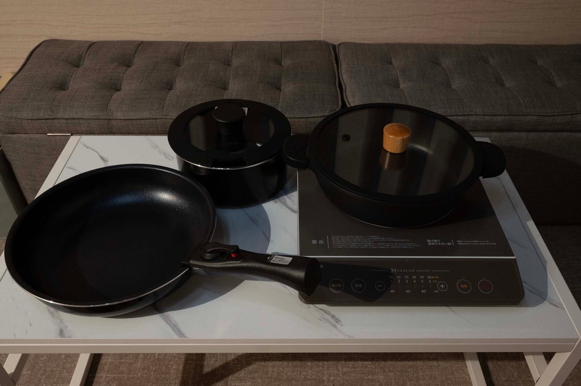 ③卓上IHヒーターとお鍋セットの画像1