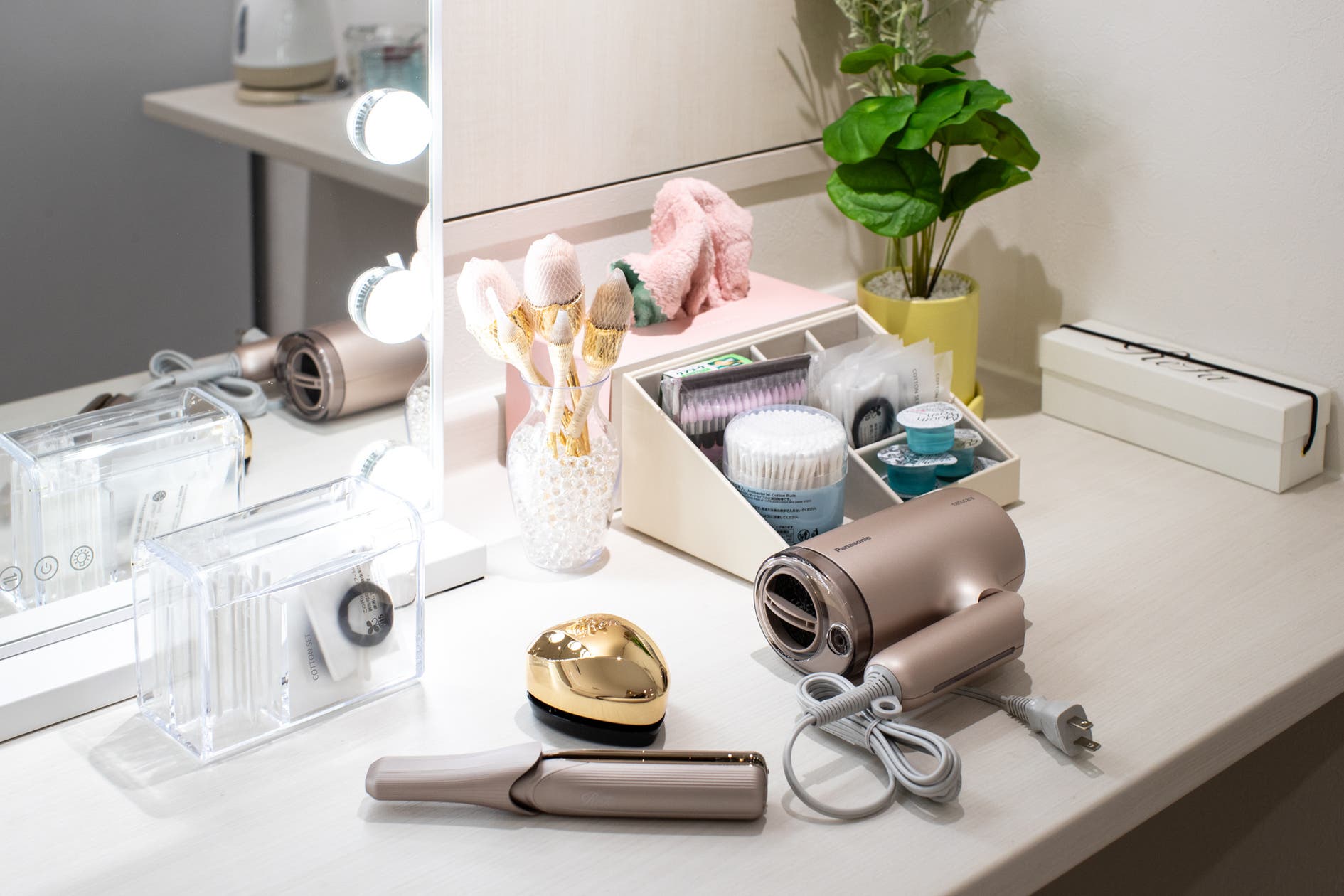 推し活や上映会、撮影などに利用できるレンタルスペースです、大画面で楽しめる映像環境があり、撮影・配信にも対応していますの写真2