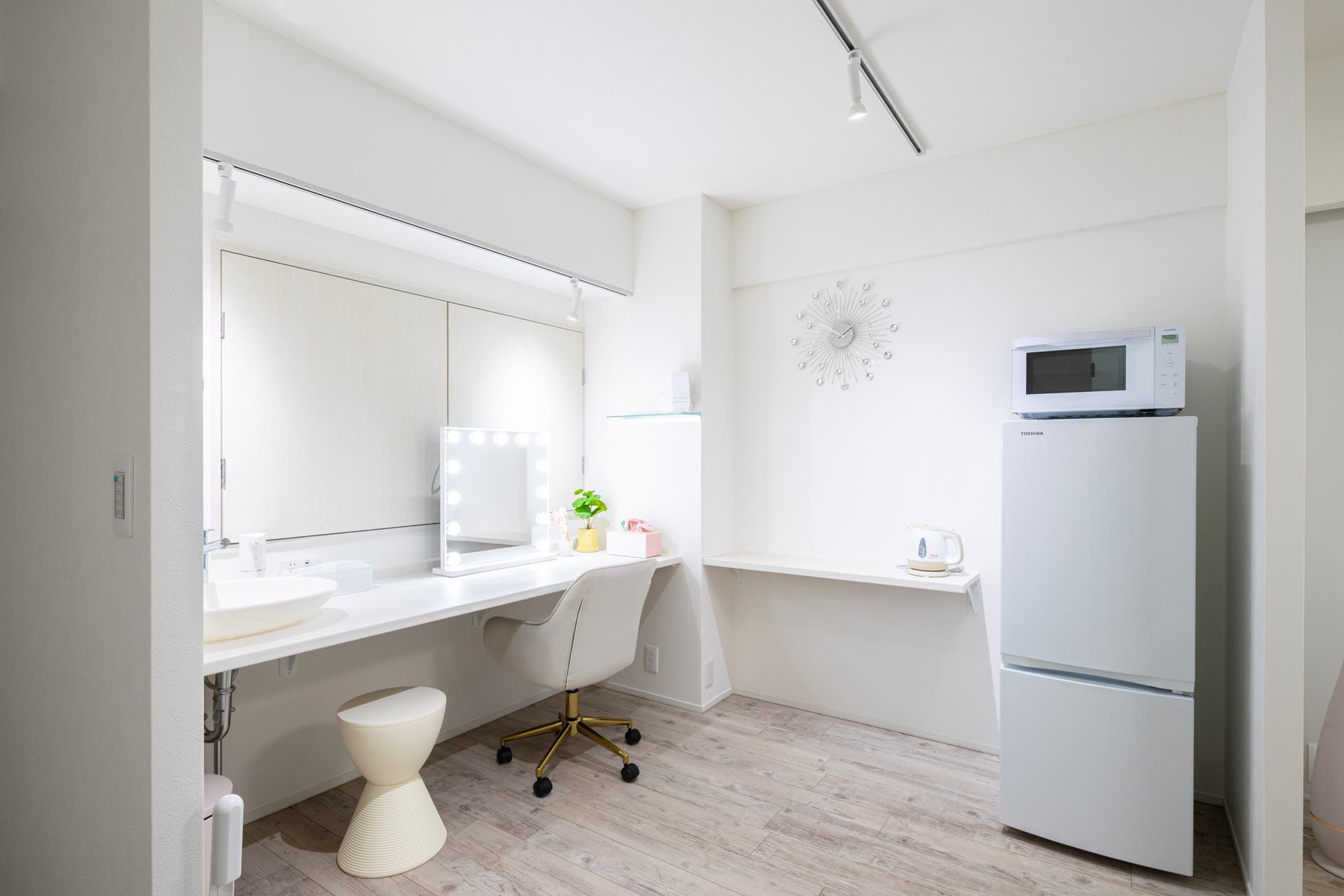 推し活や上映会、撮影などに利用できるレンタルスペースです、大画面で楽しめる映像環境があり、撮影・配信にも対応していますの写真5