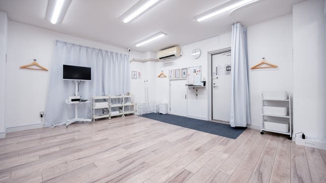 オープン割🎉ダンスに最適個室✨三ノ宮駅徒歩1分|清潔|大型2面鏡|モニター|更衣室|無料備品多数|個人レッスン|ヨガ|ダンスの写真7