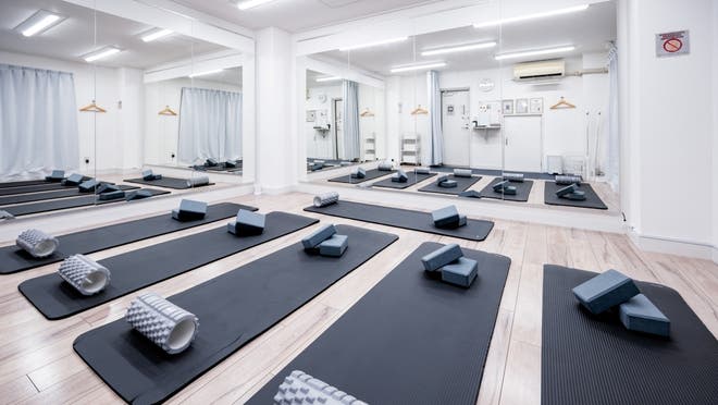 オープン割🎉ダンスに最適個室✨三ノ宮駅徒歩1分|清潔|大型2面鏡|モニター|更衣室|無料備品多数|個人レッスン|ヨガ|ダンスの写真4