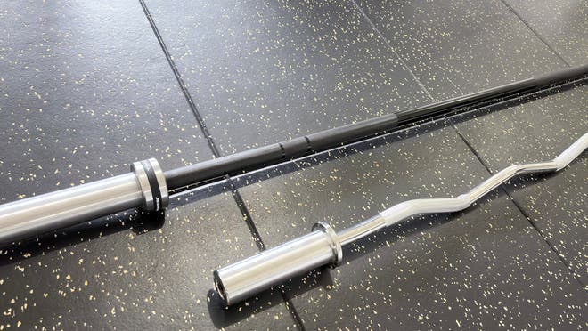 《外苑前駅徒歩6分》青山一等地にある清潔感あるレンタルジム 5in1ラック有 『レンタルジムGlitteR 南青山店ブースB』の写真7