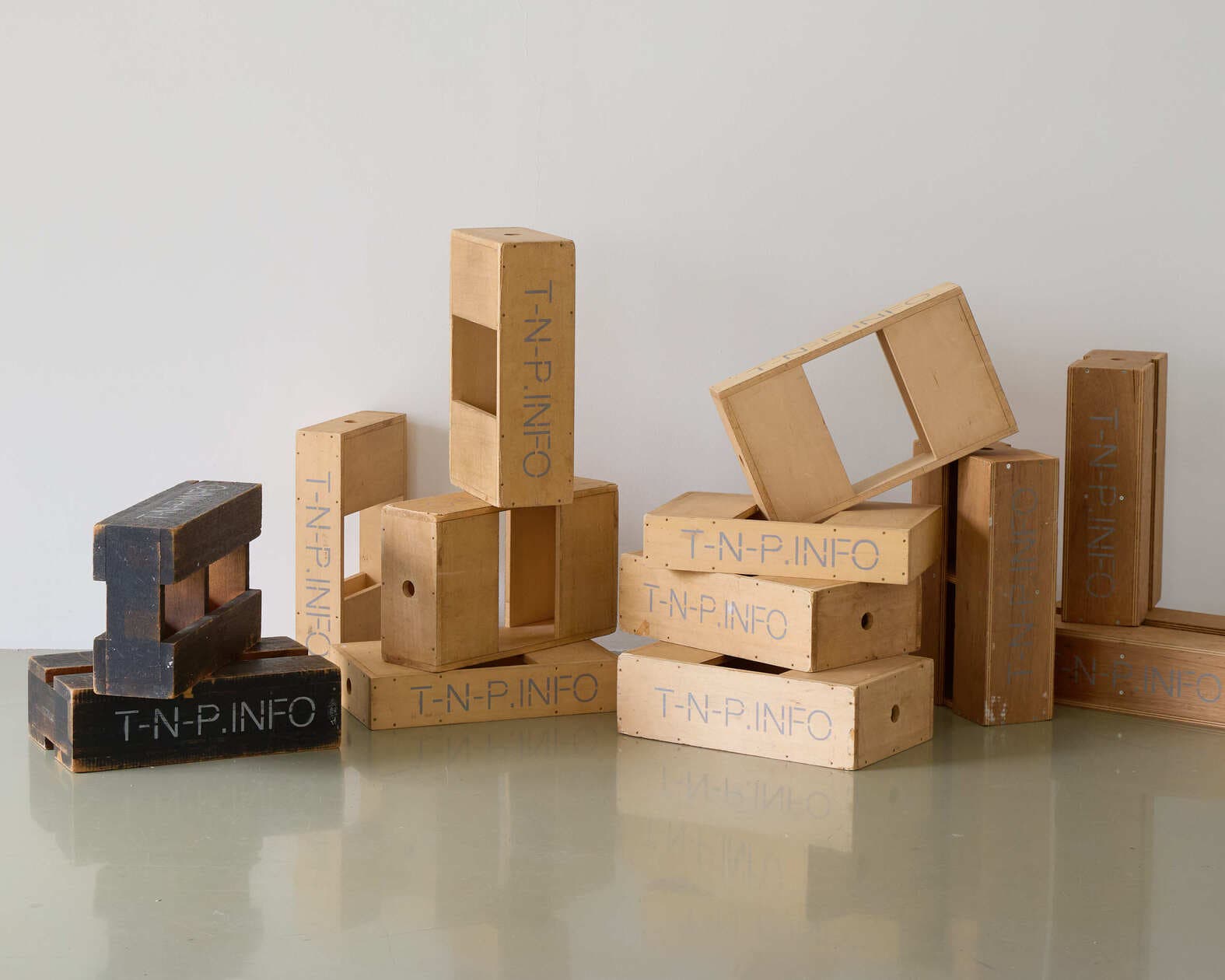 好立地の路面スタジオ。無料駐車スペースもあり、搬入なども簡単！の写真13