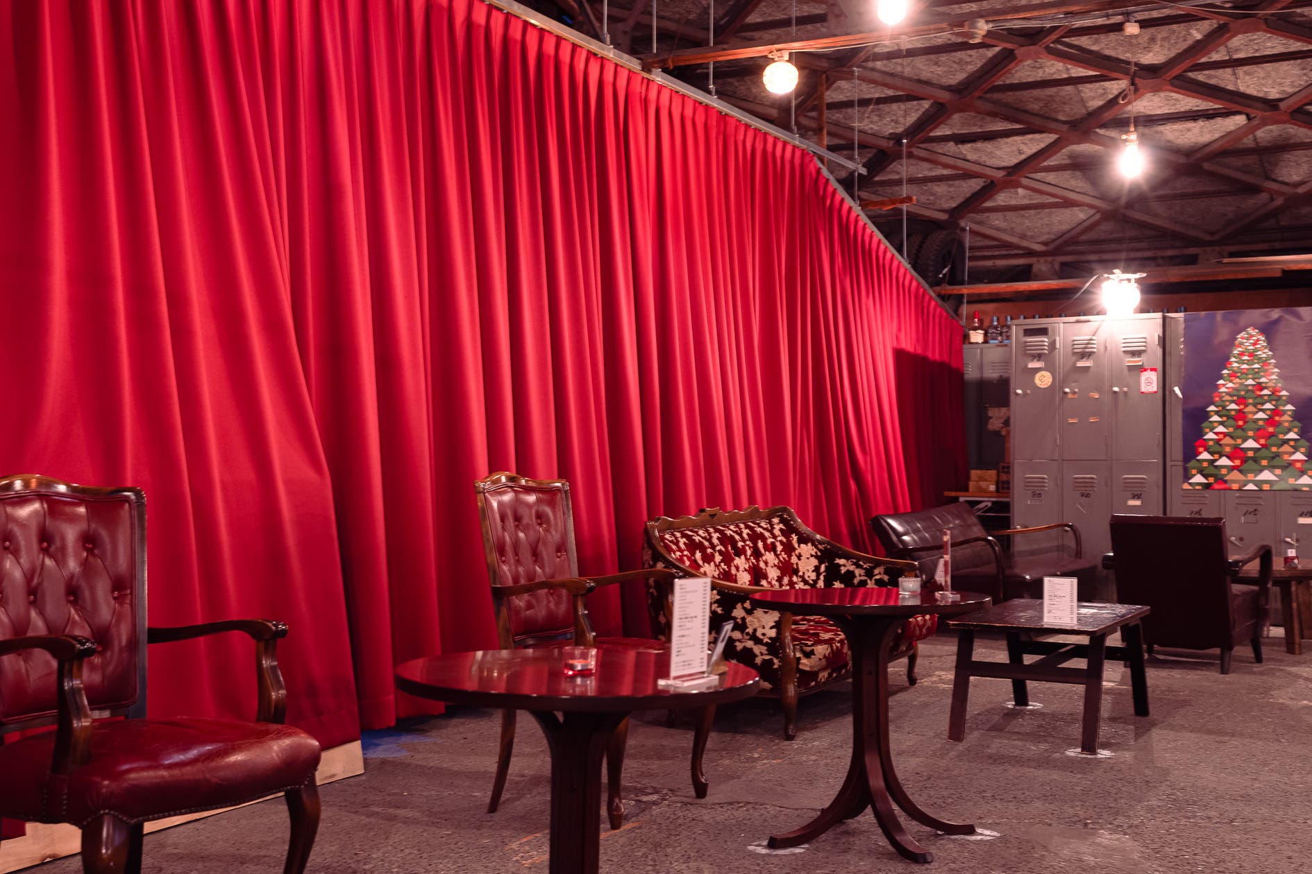 平岸にある古くて新しいイベントスペースの写真1