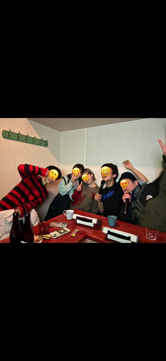 京都烏丸唯一！スナックごっこができちゃう "ミニバーカウンター" で歌うカラオケルームの写真2