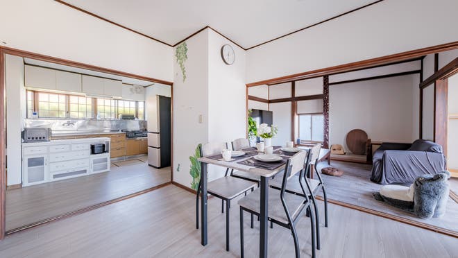 重機ラジコン&卓球で遊べる貸切スペース|飲食OK・駐車場完備の写真2