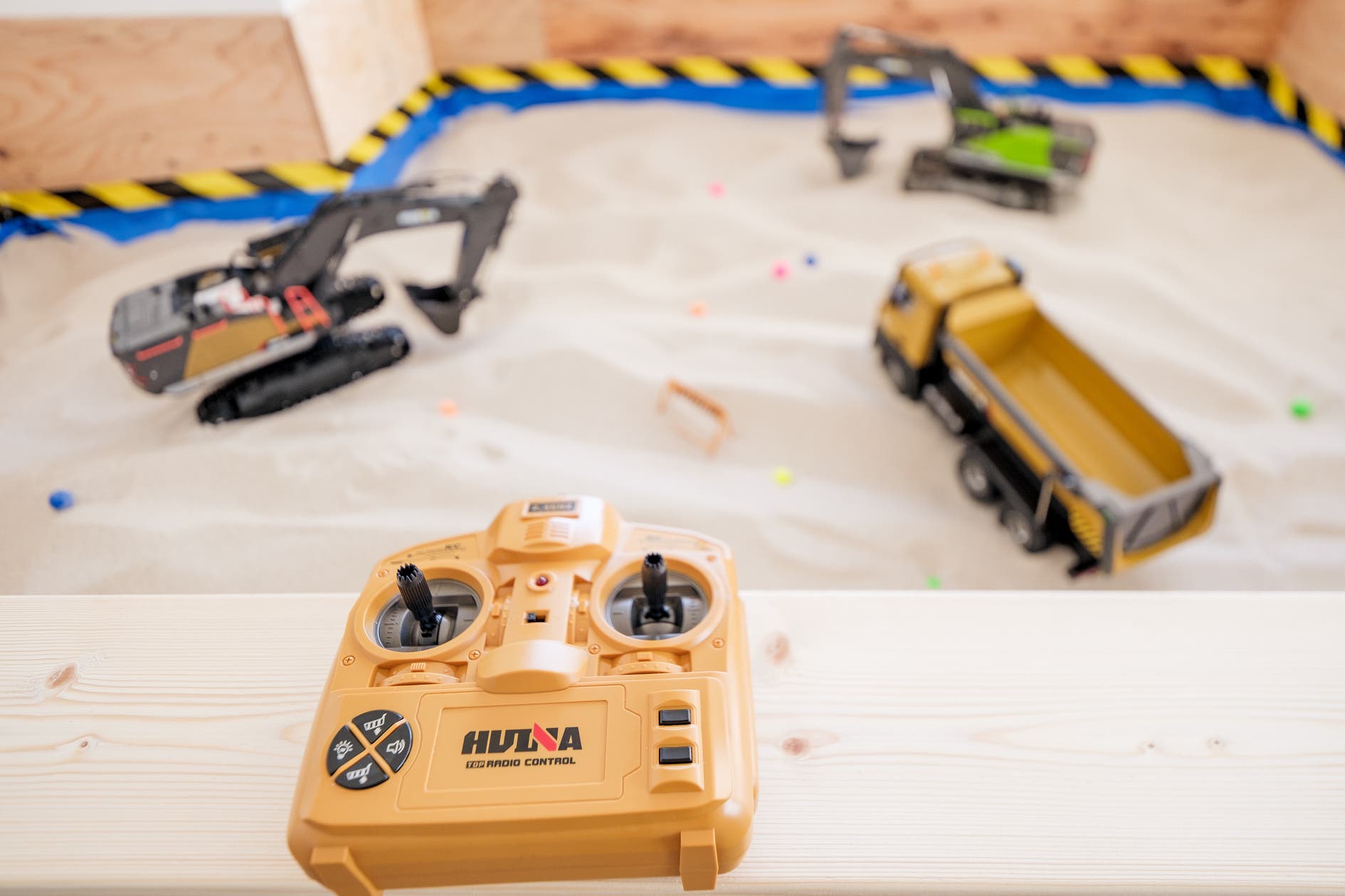 重機ラジコン＆卓球で遊べる貸切スペース｜飲食OK・駐車場完備の写真26