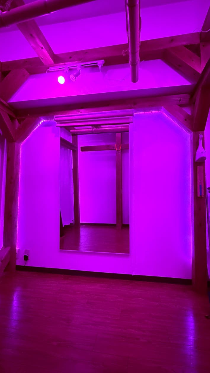 【大須・上前津徒歩8分】フルカラー照明×本格機材｜完全個室の貸切撮影スタジオの写真4