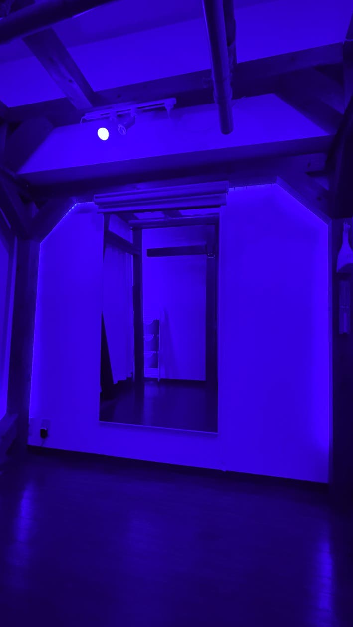 【大須・上前津徒歩8分】フルカラー照明×本格機材｜完全個室の貸切撮影スタジオの写真5