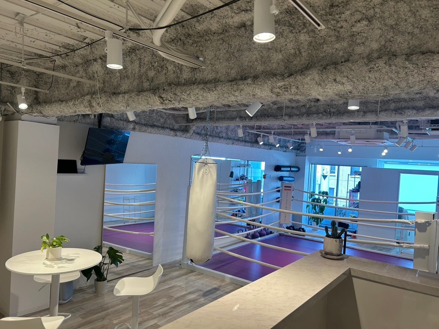 四ツ橋駅徒歩１分、心斎橋駅からも徒歩５分のパーティースペースの写真2