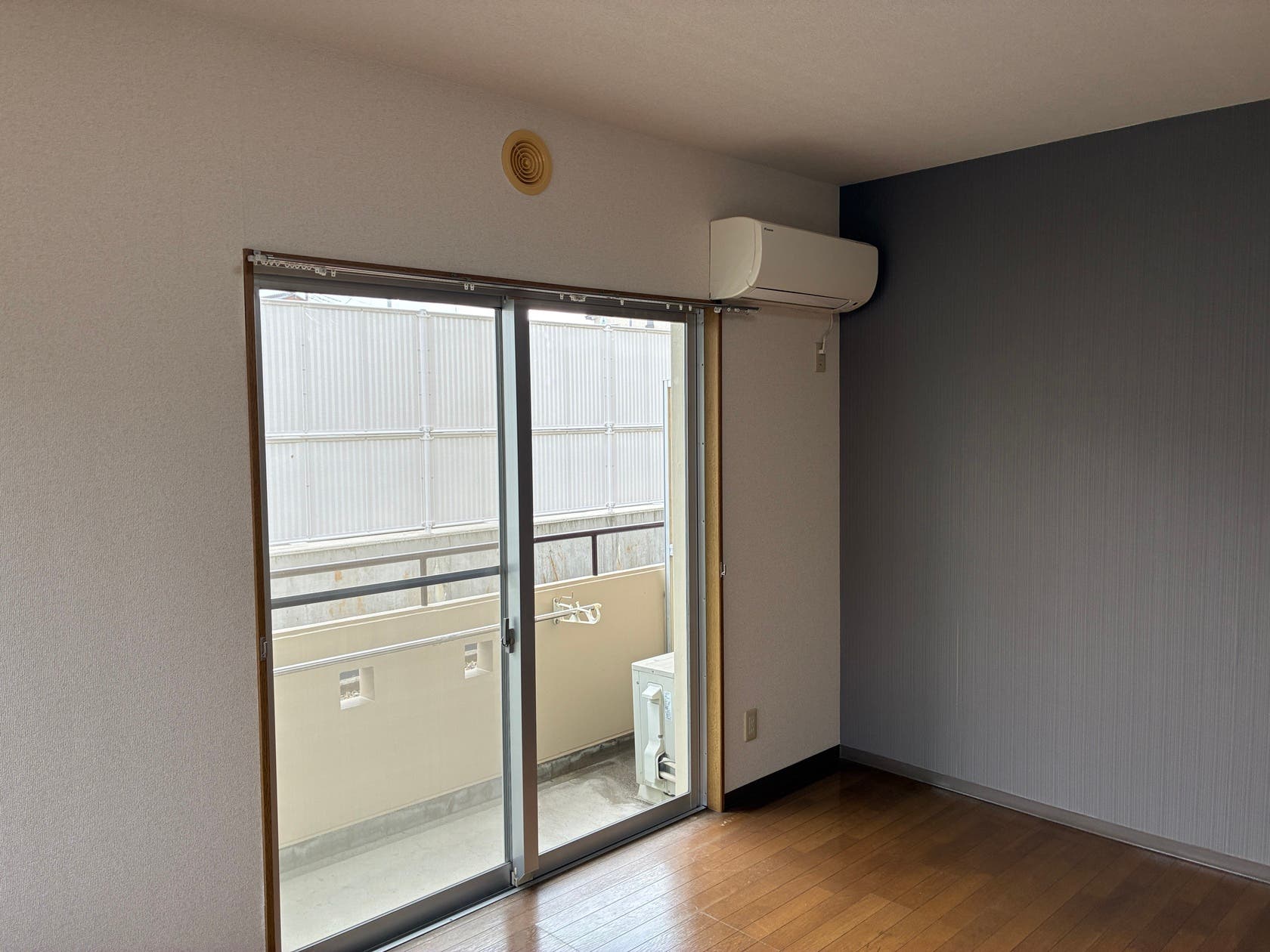 集合住宅の１階の部屋、無料駐車場１台ありの写真4