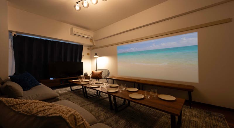 🎬120インチの贅沢シアター空間💕完全個室で映画・ライブ鑑賞｜ボドゲ20種以上完備🀄