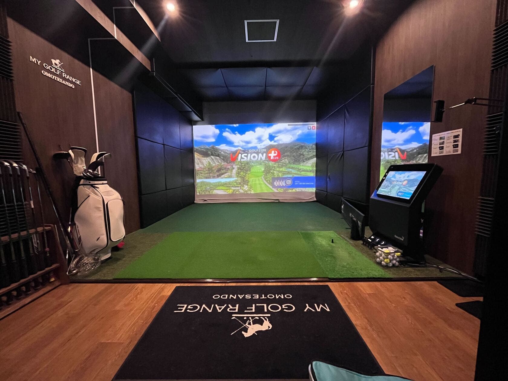 【完全個室】ラグジュアリーゴルフスタジオ⛳️ アクセス抜群 表参道駅より徒歩4分🚶 冷蔵庫完備✨の写真4