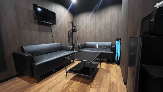 【完全個室】ラグジュアリーゴルフスタジオ⛳️ アクセス抜群 表参道駅より徒歩4分🚶 冷蔵庫完備✨の写真5