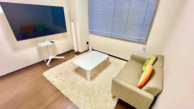 RENEW🌈<パイナップルスペース🍍奈良>【動画あり】⭐️面接・撮影用ライト⭐️自宅感覚⭐️55㌅TV⭐️飲食OKの写真8