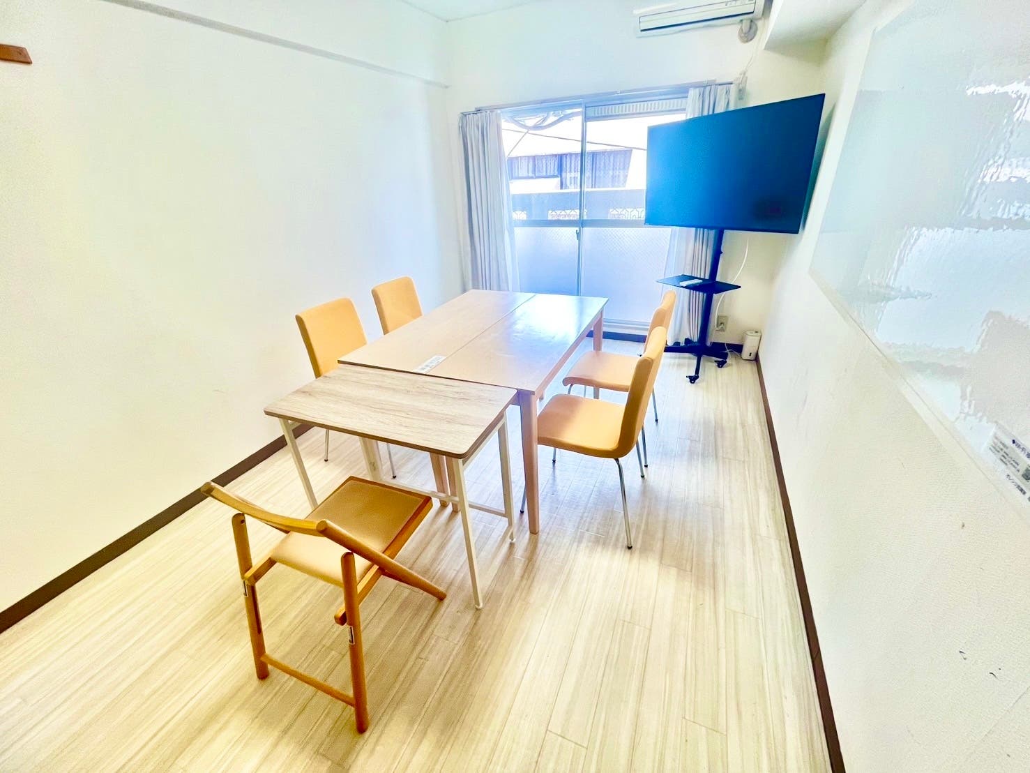 ＜オレンジ会議室🍊岡山駅前＞【室内動画あり】インボイス対応⭐️自然光がいっぱい ⭐️ 駅近・南向き⭐️角部屋の写真5