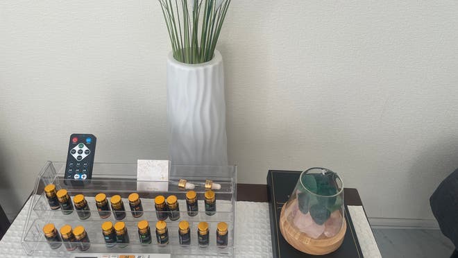 市内中心部 勝山町駅徒歩2分 ドルチェグスト完備! ネイル、リラク、女子会、デート、リモート会議にも幅広く利用可の写真2