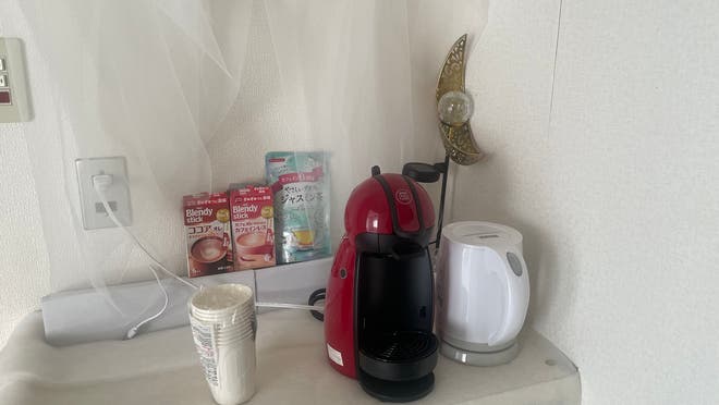 市内中心部 勝山町駅徒歩2分 ドルチェグスト完備! ネイル、リラク、女子会、デート、リモート会議にも幅広く利用可の写真5