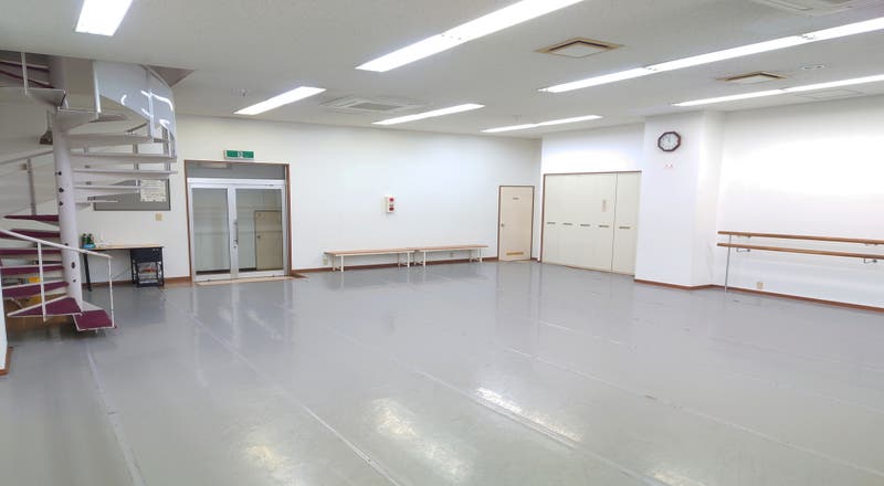 83㎡の広々とした空間で自由に踊れるダンススタジオ