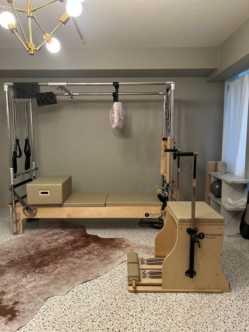 【三宮・徒歩6分】キャフォーマー＋チェア完備｜マシンピラティスレンタルスタジオ（1対1・少人数対応）の写真1