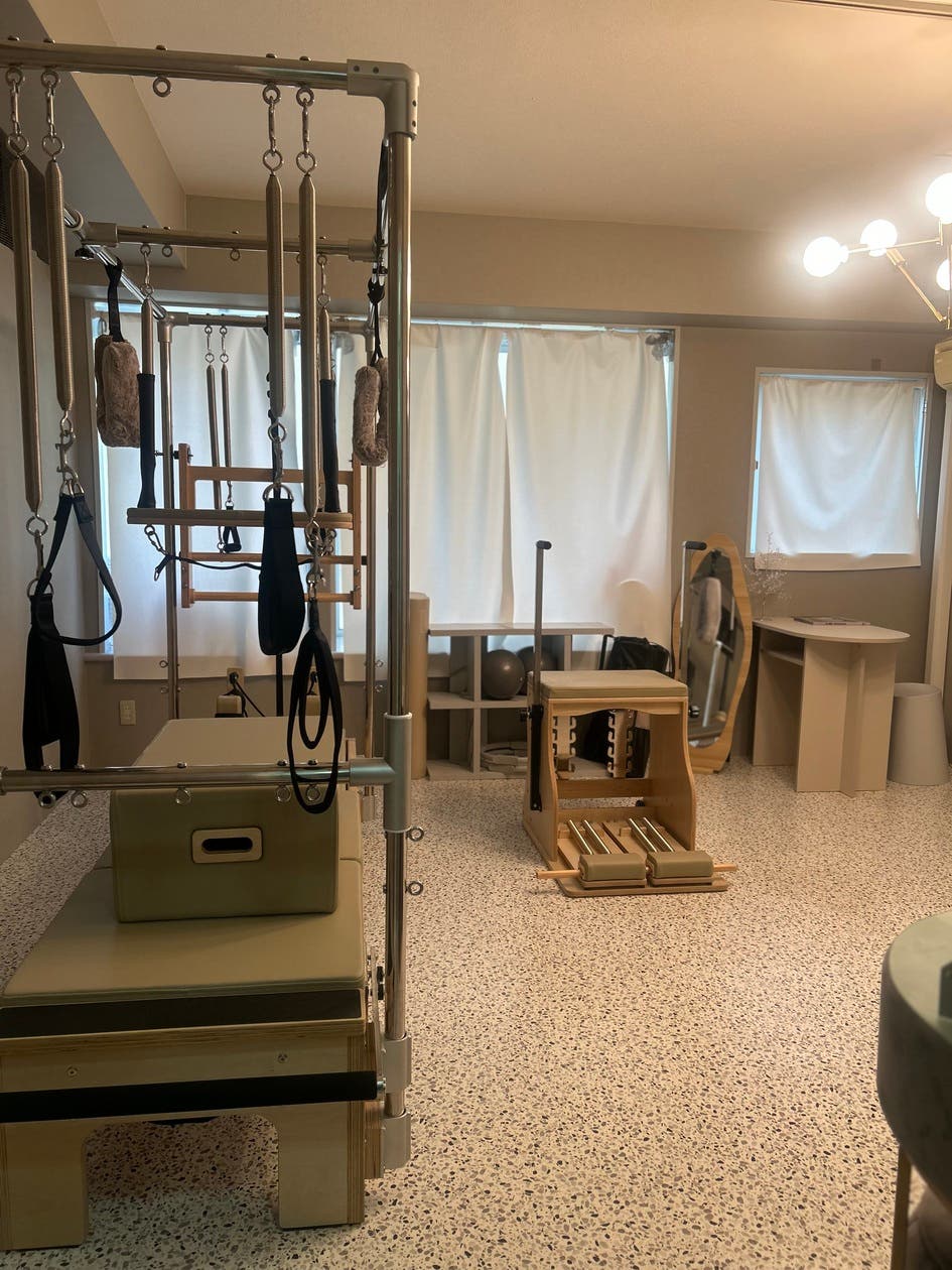 【三宮・徒歩6分】キャフォーマー＋チェア完備｜マシンピラティスレンタルスタジオ（1対1・少人数対応）の写真7