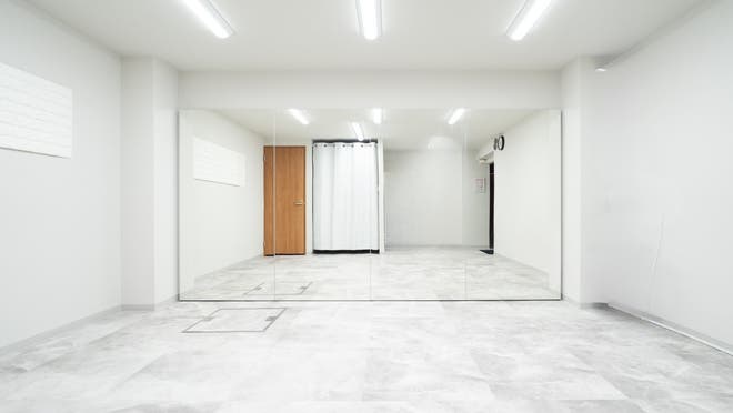 【🎉2026年3月14日オープン✨リノベ済スペース✨】北参道駅1分🚶 少人数ダンス・ヨガに最適✨ 明るくキレイなスタジオ✨の写真1