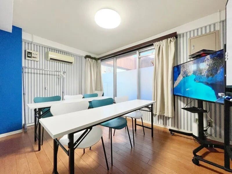 【立川駅3分】★隠れ家会議室★無料WIFI,TVモニター、ホワイトボード、ビジネス、習い事など多目的で。の写真2