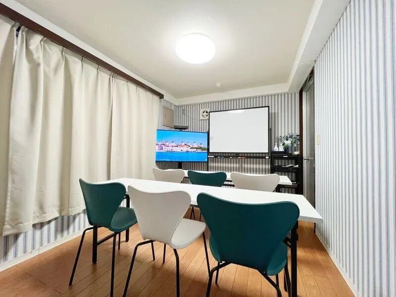 【立川駅3分】★隠れ家会議室★無料WIFI,TVモニター、ホワイトボード、ビジネス、習い事など多目的で。の写真4